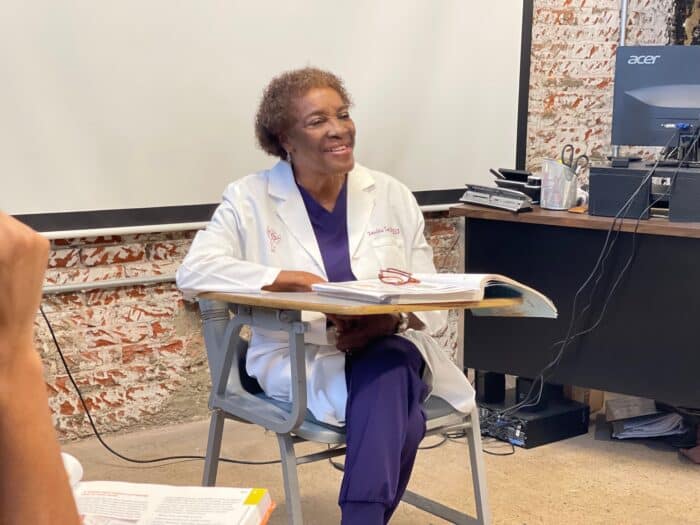 What 4 Week CNA Programs In Philadelphia Are Near Me?