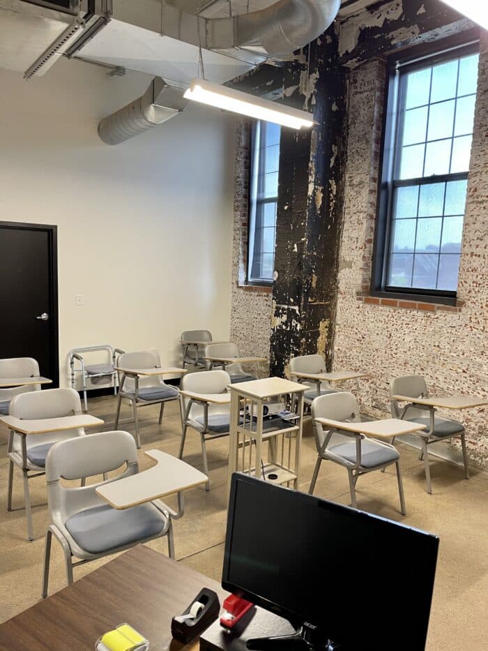 What's the cost of a CNA training program in Philadelphia, PA?